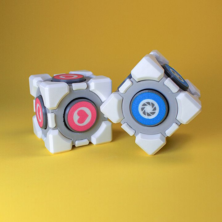 3D Printable Companion CUBE Fidget Clicker - Portal by Clickify 3D